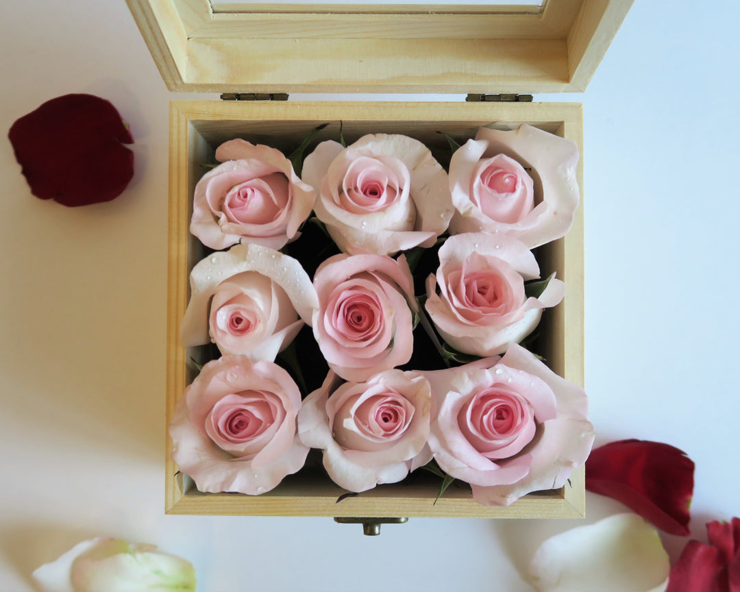 Toronto Florist • Flowers & Box of Roses Delivery • Order Online ...